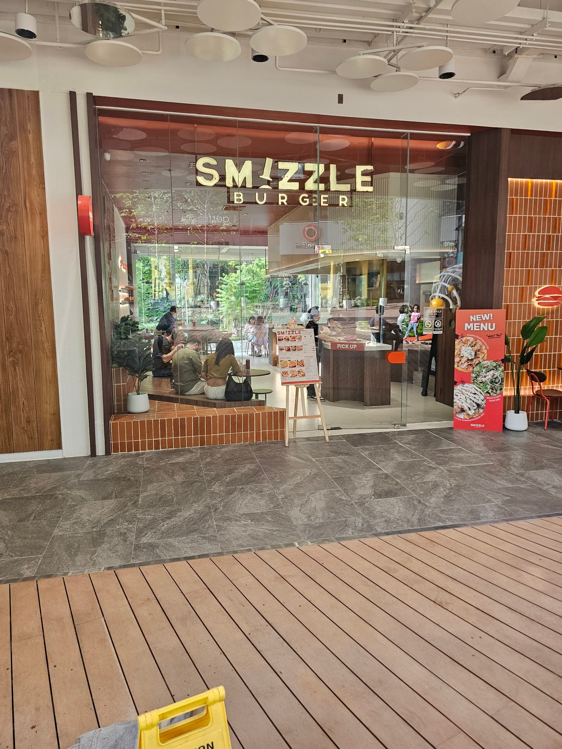 Bangkok’s Smizzle Burger: Too Tasty to Ignore